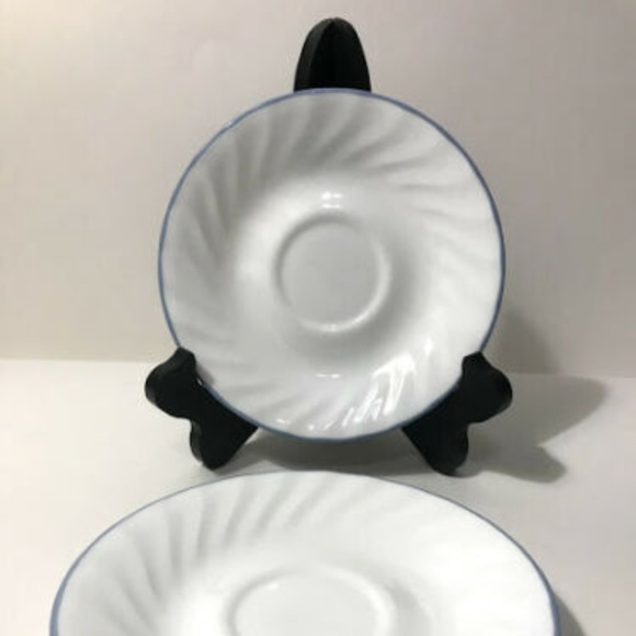 Corelle | Dining | Corelle Pink Trio Flower Blossom 4 Saucer Plates ...